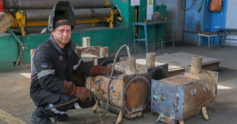 Metinvest produced almost 5,000 field stoves for the Armed Forces and ...