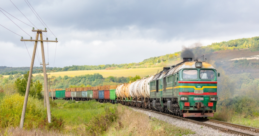 Freight transportation by rail between Ukraine and Poland in 2022 ...