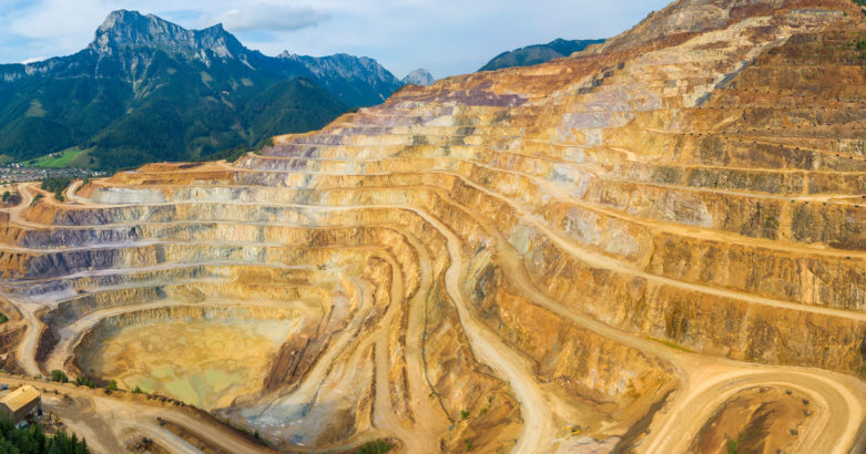 China's Baosteel expects Simandou mine to start production by 2025